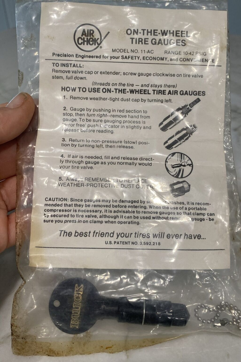 Buick Triple Shield WH1 Logo Keychains