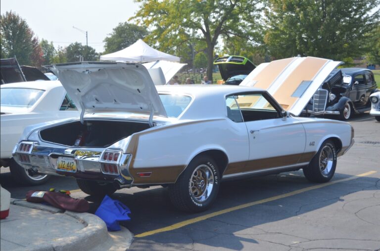 Revin' in the Heights Car Show 2024