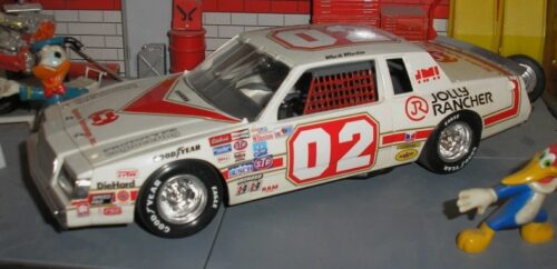 NASCAR Buick Regal 1:24 Scale Kits Cars (Built)